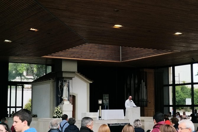 Private Tour to Fátima Sanctuary and the Little Shepherds Houses - Booking and Cancellation Policy