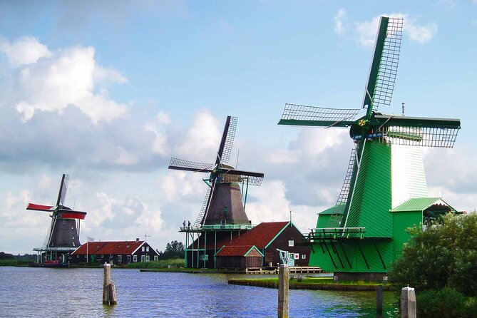 Private Tour to Giethoorn with boat and Zaanse Schans windmills - Who Will Appreciate This Tour?
