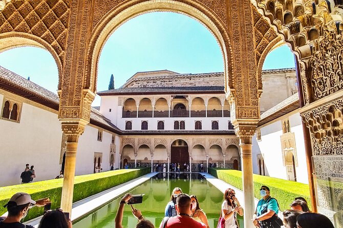 Private Tour to Granada From Seville With Visit to the Alhambra - Itinerary and Experience