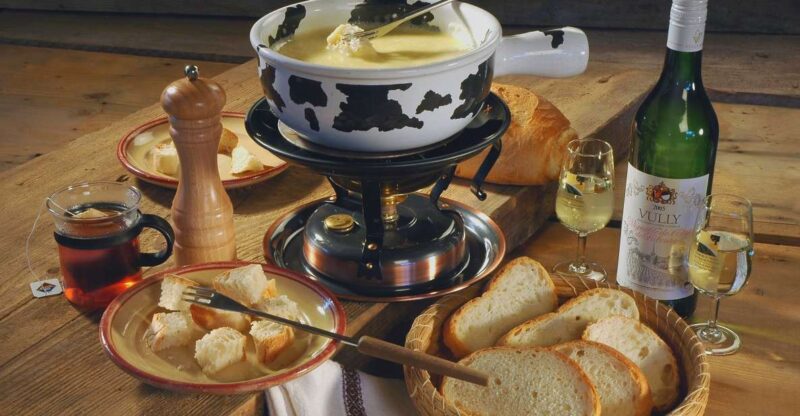 Private Tour to Gruyeres With Cheese and Chocolate Factory - Cheese Factory Tour