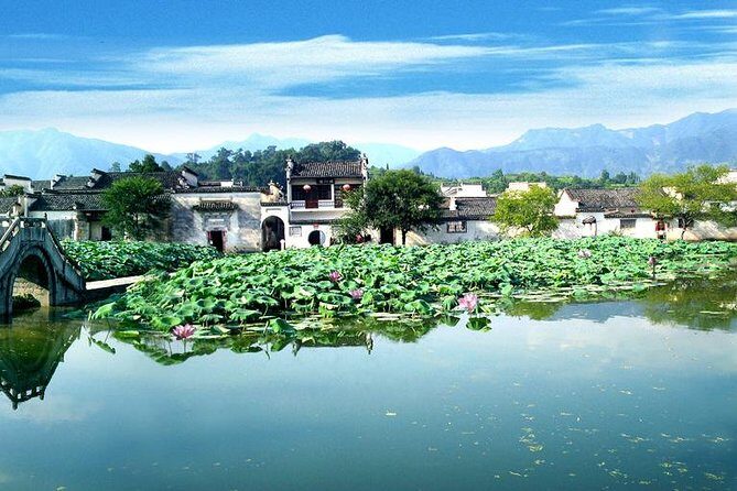 Private tour to Hongcun village and Tunxi old town with Lunch from Huangshan - Practical Considerations