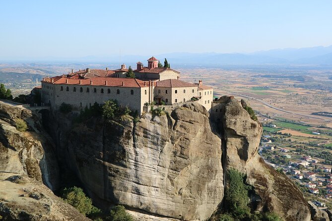 Private Tour to Monasteries of Meteora & Thermopylae From Athens - What to Expect on the Tour