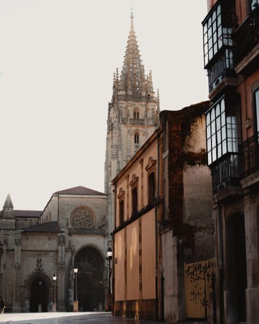 Private tour to Oviedo - An In-Depth Look at the Oviedo Private Tour