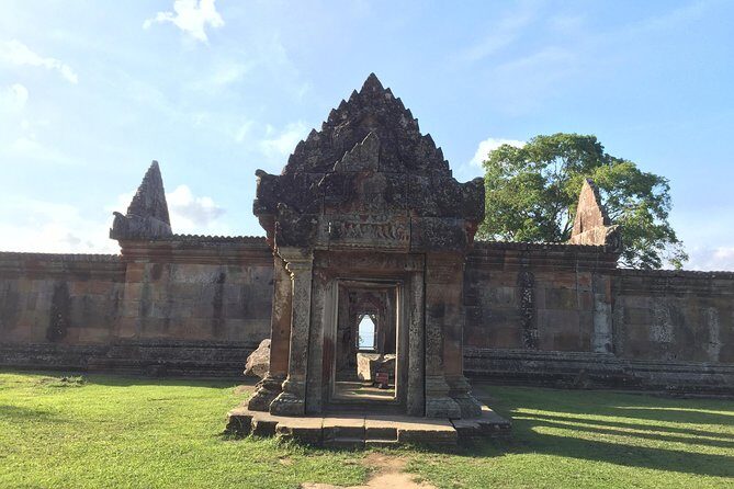 Private Tour to Preh Vihear Temple, World Heritage Site in 2008 - The Practical Details: Transportation, Cost, and What’s Included