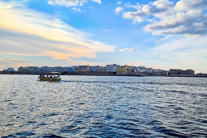 Private Tour to Punta Pizzo and Isola S Andrea With Aperitif - Reviews