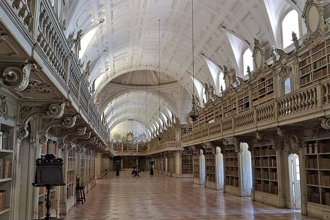 Private Tour to Queluz and Mafra palaces and Ericeira surf Coast - Who Will Love This Tour?