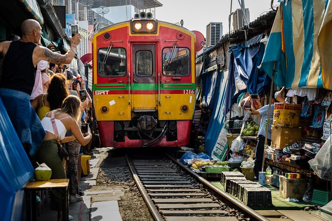 Private Tour to Railway Market and Damnoen Saduak Floating Market - Practical Tips for Your Trip