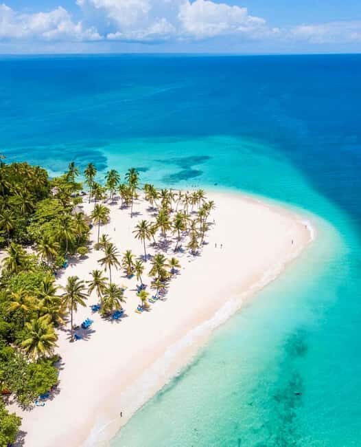 Private Tour to Samaná from Santo Domingo: Salto El Limón and Cayo Levantado - An In-Depth Look at the Experience