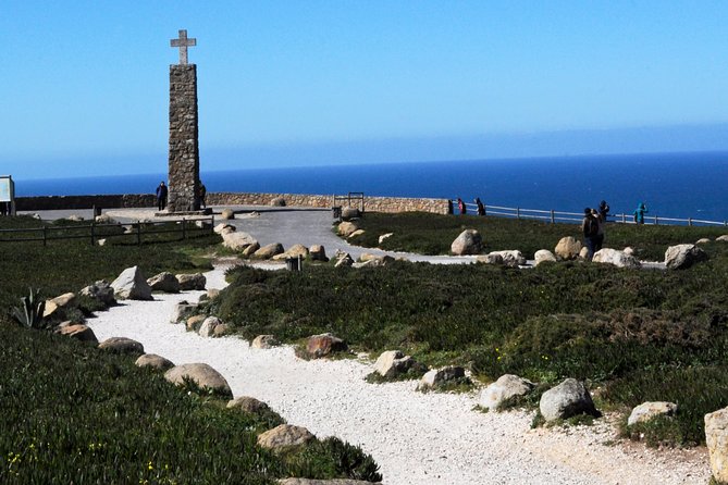 Private Tour to Sintra With Cabo Da Roca and Cascais - Meeting and Pickup Details