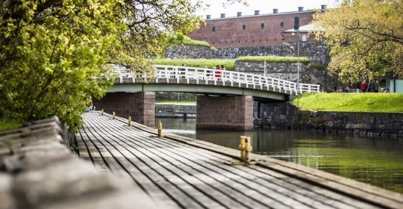 Private tour to Suomenlinna and Helsinki - Key Points