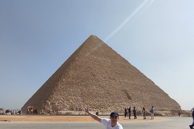 Private Tour To The Great Pyramids and Sphinx with lunch - Exploring the Giza Pyramids and Sphinx