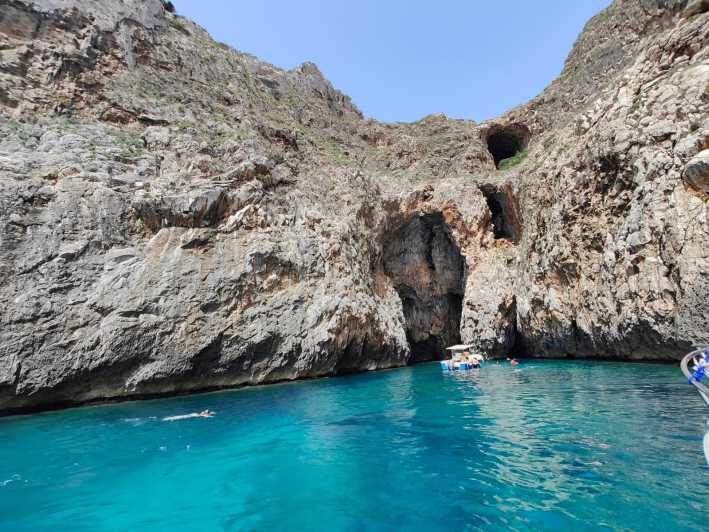 PRIVATE TOUR TO THE S.MARIA DI LEUCA CAVES - An Overview of the Experience
