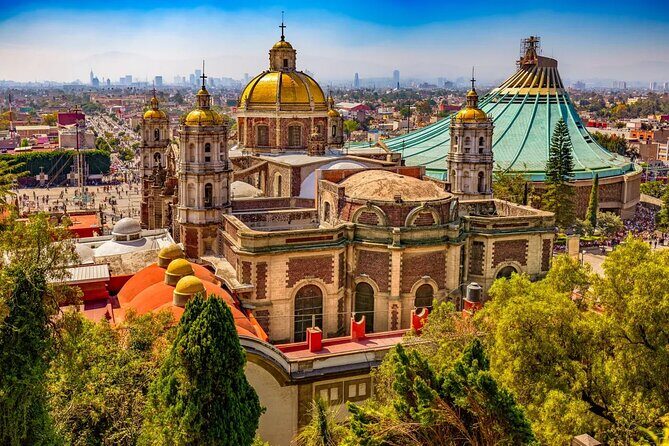 Private Tour to the Secrets of the Basilica and Mass with Hill - Key Points