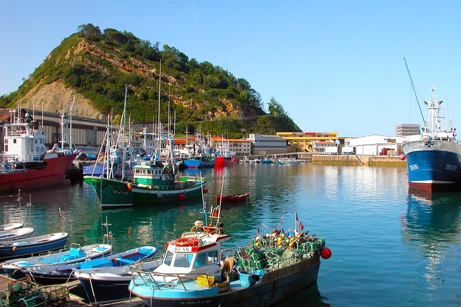 Private Tour to Zarautz, Getaria & Zumaia from San Sebastian - Getaria: Fishermen, History, and Gourmet Highlights