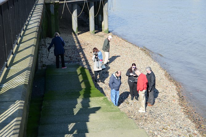 Private Tour: Traditional Black Cab Tour of Londons Hidden Treasures - Hidden Gems Exploration