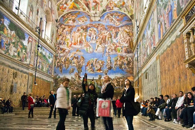Private Tour: Vatican Museums, Sistine Chapel, St. Peters Basilica - Discovering St. Peters Basilica