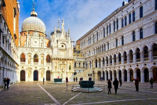 Private Tour: Venice Walk, Gondola, and Private Boat Tour ending on Murano Island with Venetian Lunch and Glass Factory Visit - FAQ