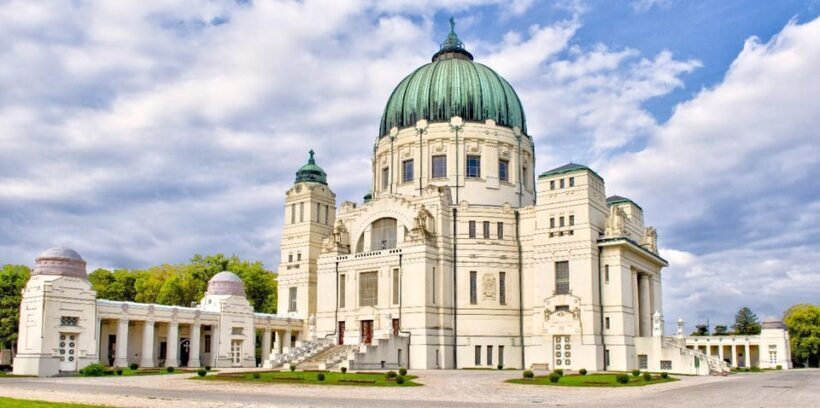 Private tour: Vienna Central Cemetery 1st gate and 2nd gate - The Experience on the Ground