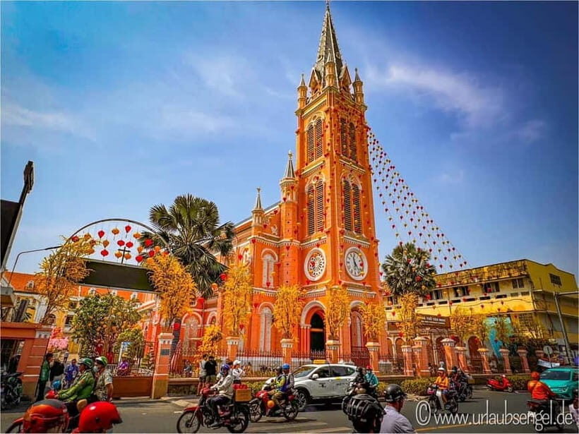 Private Tour: Visit 5 Districts In Ho Chi Minh By Motorbike - A Complete Deep Dive into the Motorbike Tour of Saigon