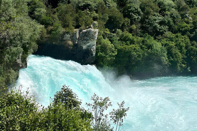 Private Tour WaiOtapu & Huka Falls & Blue springs from Auckland - Who Would Love This Tour?