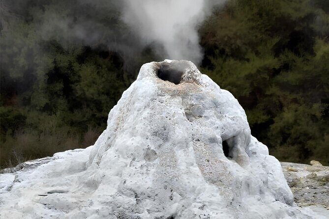 Private Tour WaiOtapu & Huka Falls & Blue springs from Auckland - FAQ