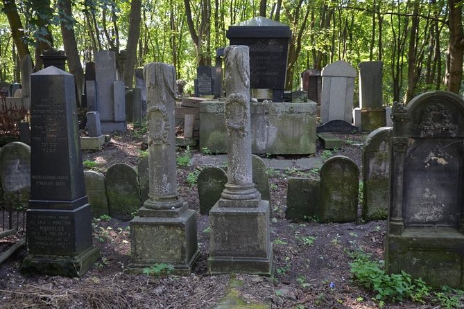 Private Tour: Warsaws Jewish Heritage by Retro Fiat - Exploring the Nożyk Synagogue