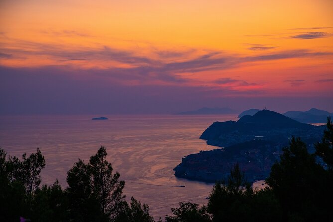 Private Tour: Wine & Sunset Experience at Boat - Cruise Experience