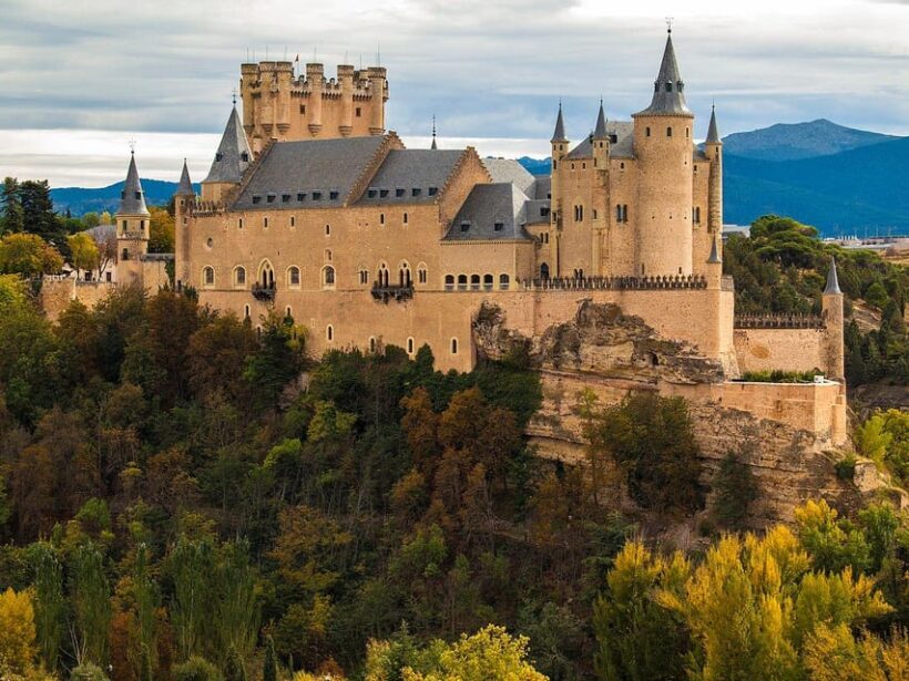 Private tour with driver from Madrid through Avila and Segovia with entrance tickets - Key Points