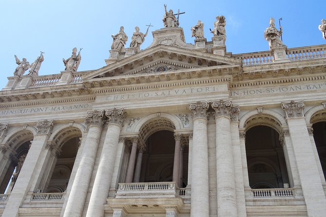 Private Tour with guide & Luxury Car: Holy Churches of Rome - The Grandeur of St. Paul Outside the Walls