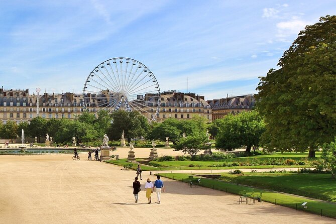 Private Tour with Guide to Midnight in Paris Movie Locations - Value and Comfort