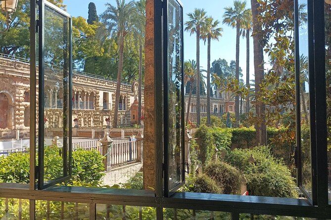 Private Tour with Local Guide to know the Seville Essential - Who Should Book This Tour?