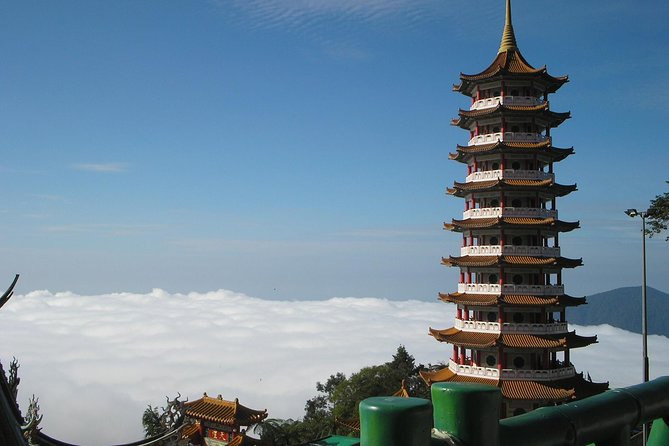 Private Tour with Local Host : Genting Highlands Day Tour enroute Batu Caves - FAQ