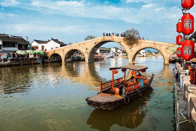 Private Tour with Zhujiajiao Ancient Town and Must-see attractions in Shanghai - A Detailed Look at the Tour