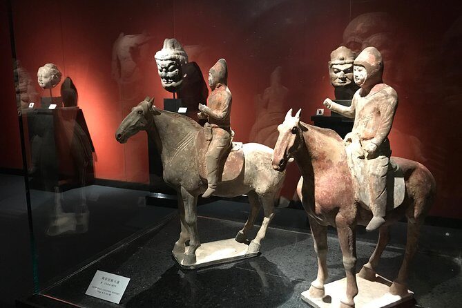Private Tour: World Financial Center, the Bund, Yu Garden and Shanghai Museum - A Practical Guide to the Shanghai Private Tour