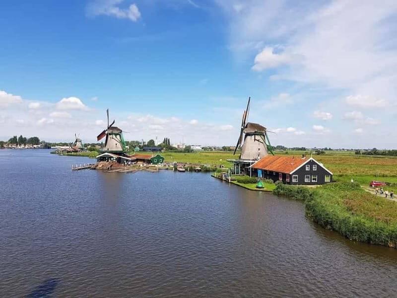 Private Tour: Zaanse Schans & Giethoorn + 1-Hour Canal tour - A Detailed Look at the Tour