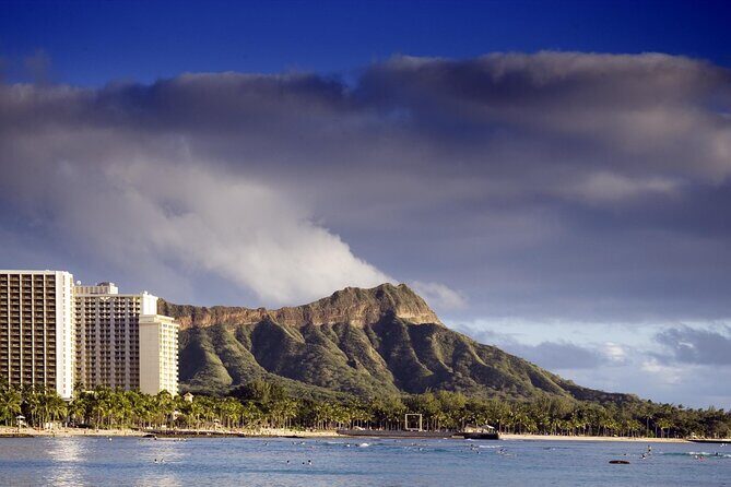 Private Town Tour with a Local from Honolulu to Diamond Head - Who Should Book This Tour?