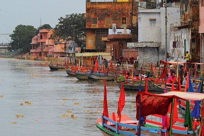 Private Transfer- Agra city to Delhi via Mathura - Who Will Love This Experience?