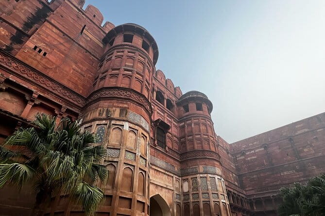 Private Transfer Agra to Delhi - The Experience of the Drive: From Agra to Delhi