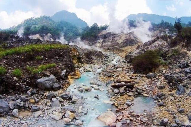 Private Transfer Bandung Airport (BDO) to Lembang - The Experience on the Road