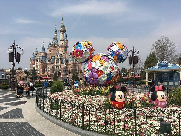 Private Transfer between Shanghai Disneyland and City Hotel - Introducing the Private Transfer between Shanghai Disneyland and City Hotel