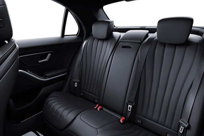 Private Transfer Boston Airport BOS to Boston by Business or Luxury Vehicle - FAQ
