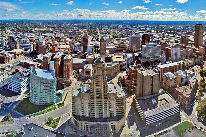 Private Transfer Buffalo Airport BUF to Buffalo or Niagara Falls - The Sum Up