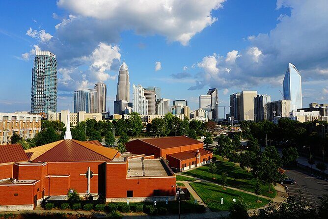 Private Transfer: Charlotte to Charlotte Douglas Airport CLT in Luxury SUV - Analyzing the Experience