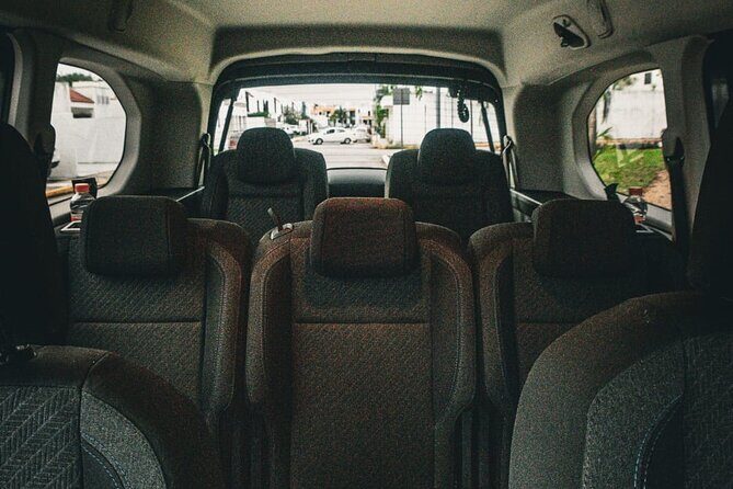 Private transfer Costa Mujeres Airport | Viaje Redondo - The Vehicle and Comfort Level