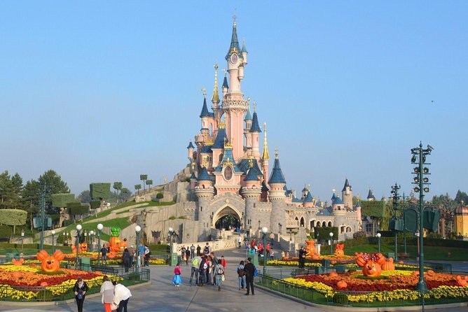 Private Transfer: Disneyland Park or Hotel to Paris by Luxury Van - Why Choose This Transfer?