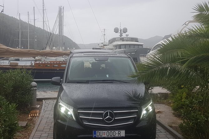 Private transfer Dubrovnik airport to Dubrovnik ACI Marina in Komolac - Key Points