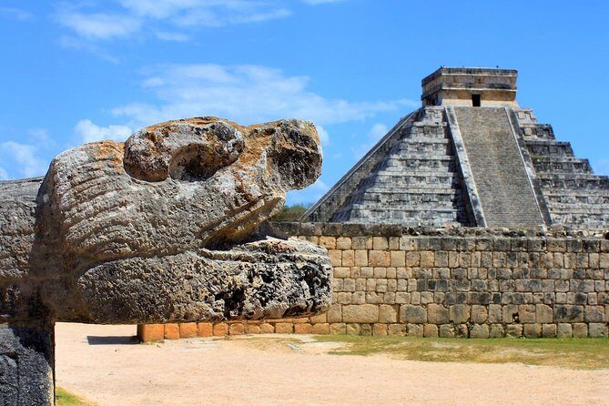 Private transfer for 5 hours (go dinner,cenotes, shopping and more) - Final Word