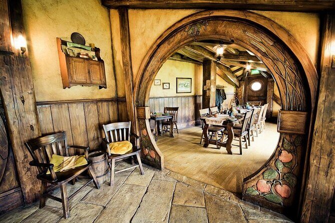 Private Transfer from Auckland to Hobbiton Movie Set - FAQs