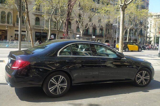 Private Transfer From Barcelona Airport to Barcelona City - About J&G Elegance Cars