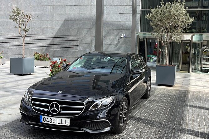 Private Transfer from Barcelona City to the Port (or vice versa) - The Itinerary Breakdown